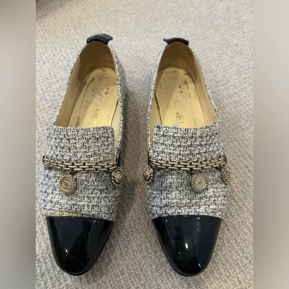 Chanel Medallion Tweed Loafers - Gem